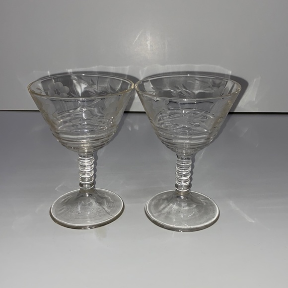 Dining | 2 Vintage Libbey Nob Hill Glasses Tall Sherbety Clear Etched ...